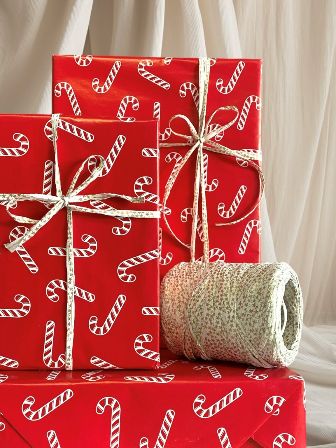 CANDY CANE Wrapping Paper - Finmark Wholesale
