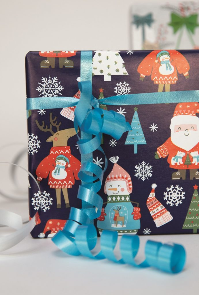 STOCKING Wrapping Paper - Finmark Wholesale