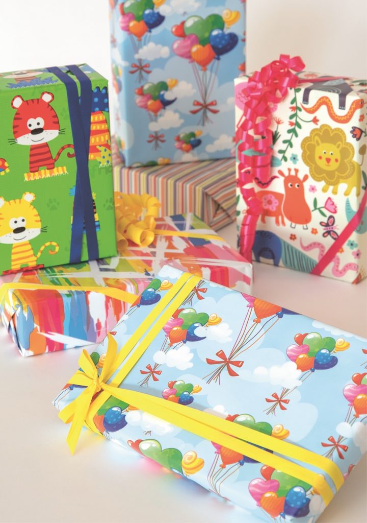 BALLOON HEARTS Wrapping Paper - Finmark Wholesale